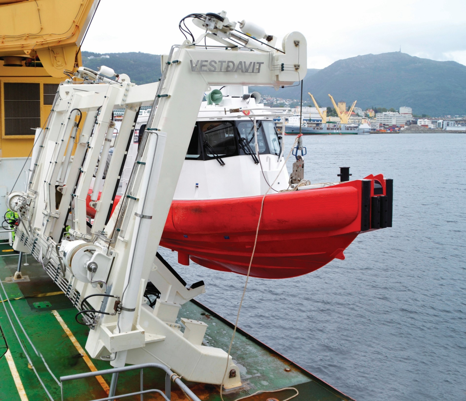 Davit Systems | Fairbanks Morse Defense